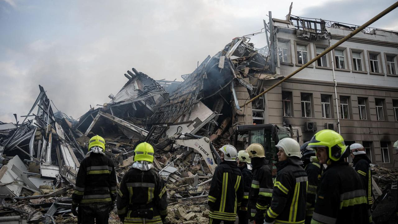 Luftangriffe auf Odessa - ZDFheute