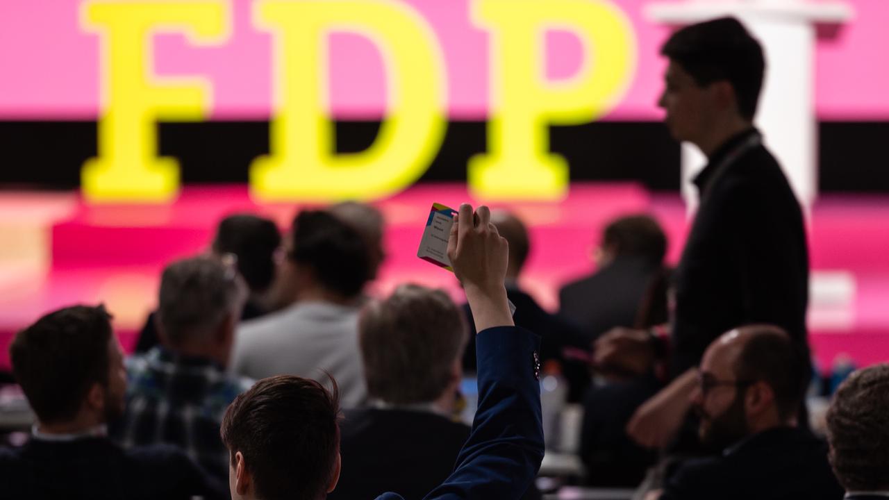 Bericht vom Parteitag der FDP in Berlin - ZDFmediathek