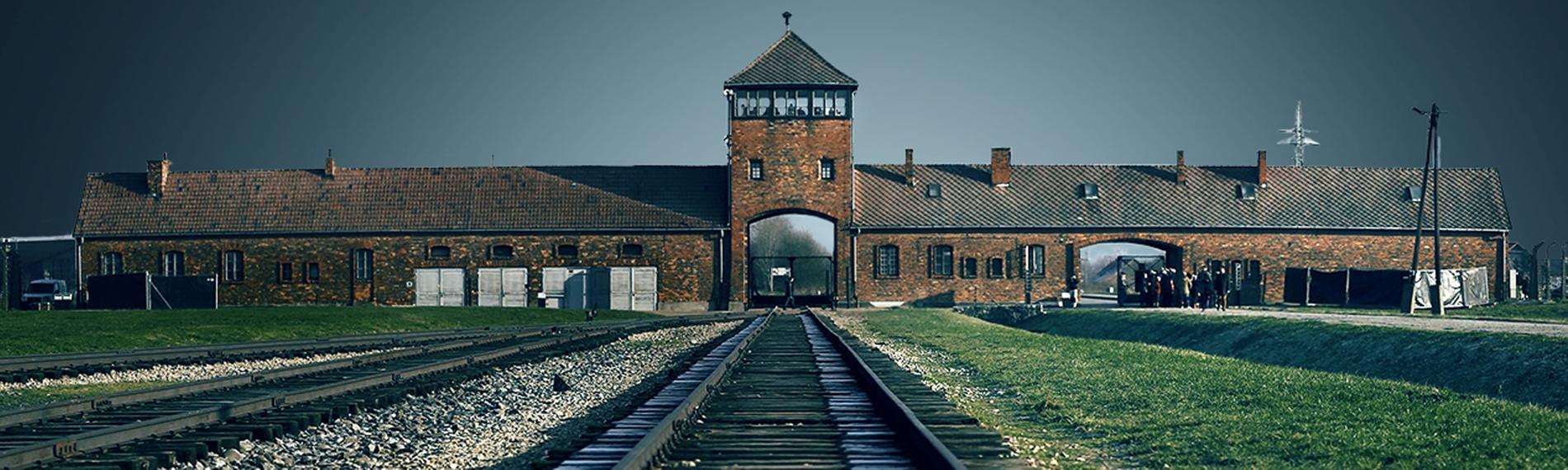 Holocaust - Aktuelle Nachrichten und Hintergründe - ZDFheute