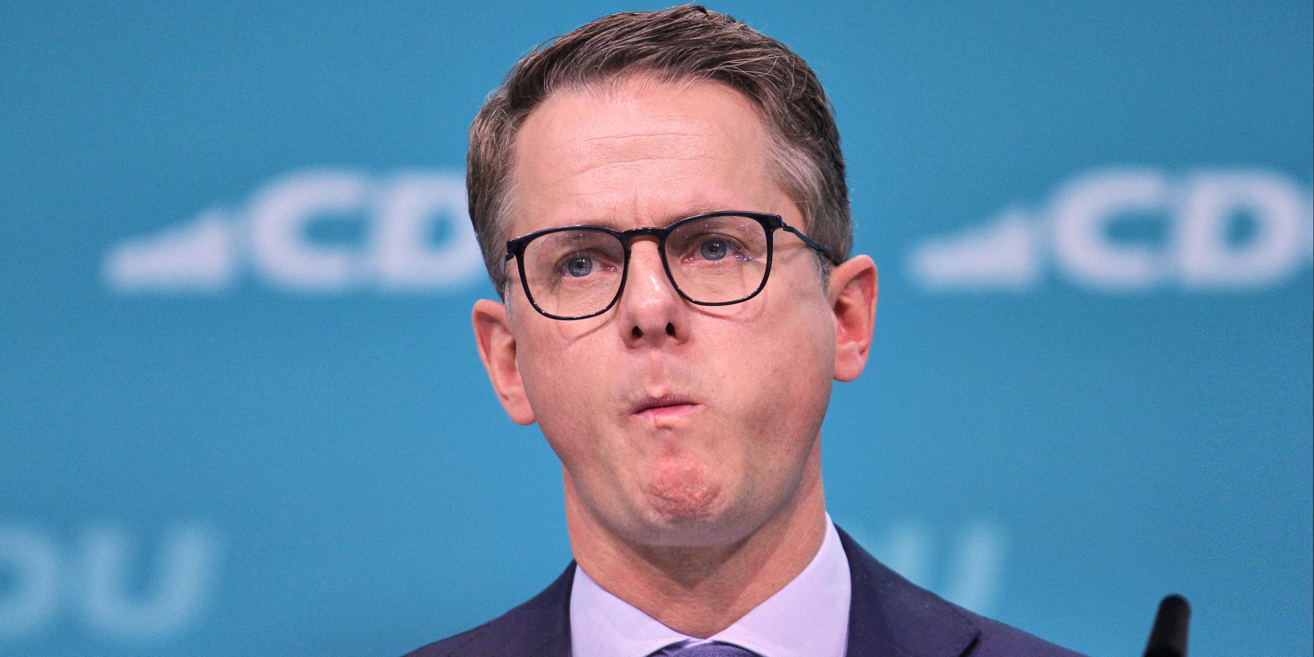 "Manipulation" - CDU bricht Umfrage zu Verbrenner-Aus ab - ZDFheute