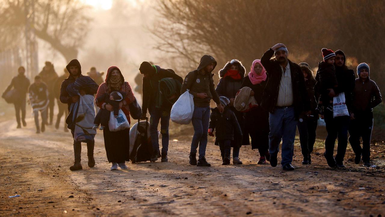 UNHCR-Bericht: Weltweite Flüchtlingszahl auf neuem Höchstwert - ZDFheute