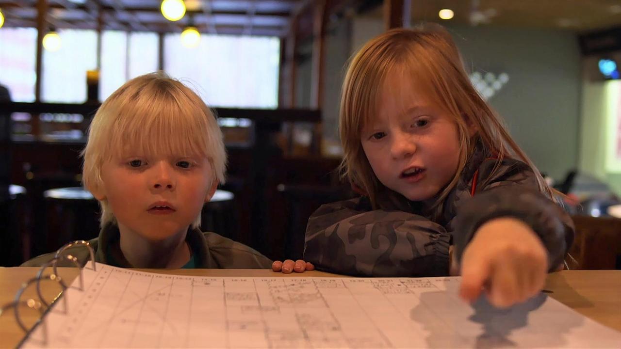 Lola und Flint gehen Bowlen - ZDFtivi