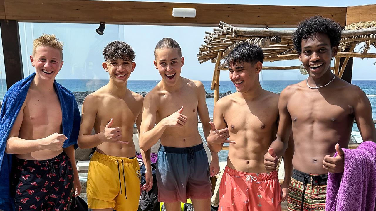 Bester Start auf Teneriffa - Die Jungs-WG - Team Teneriffa - ZDFtivi