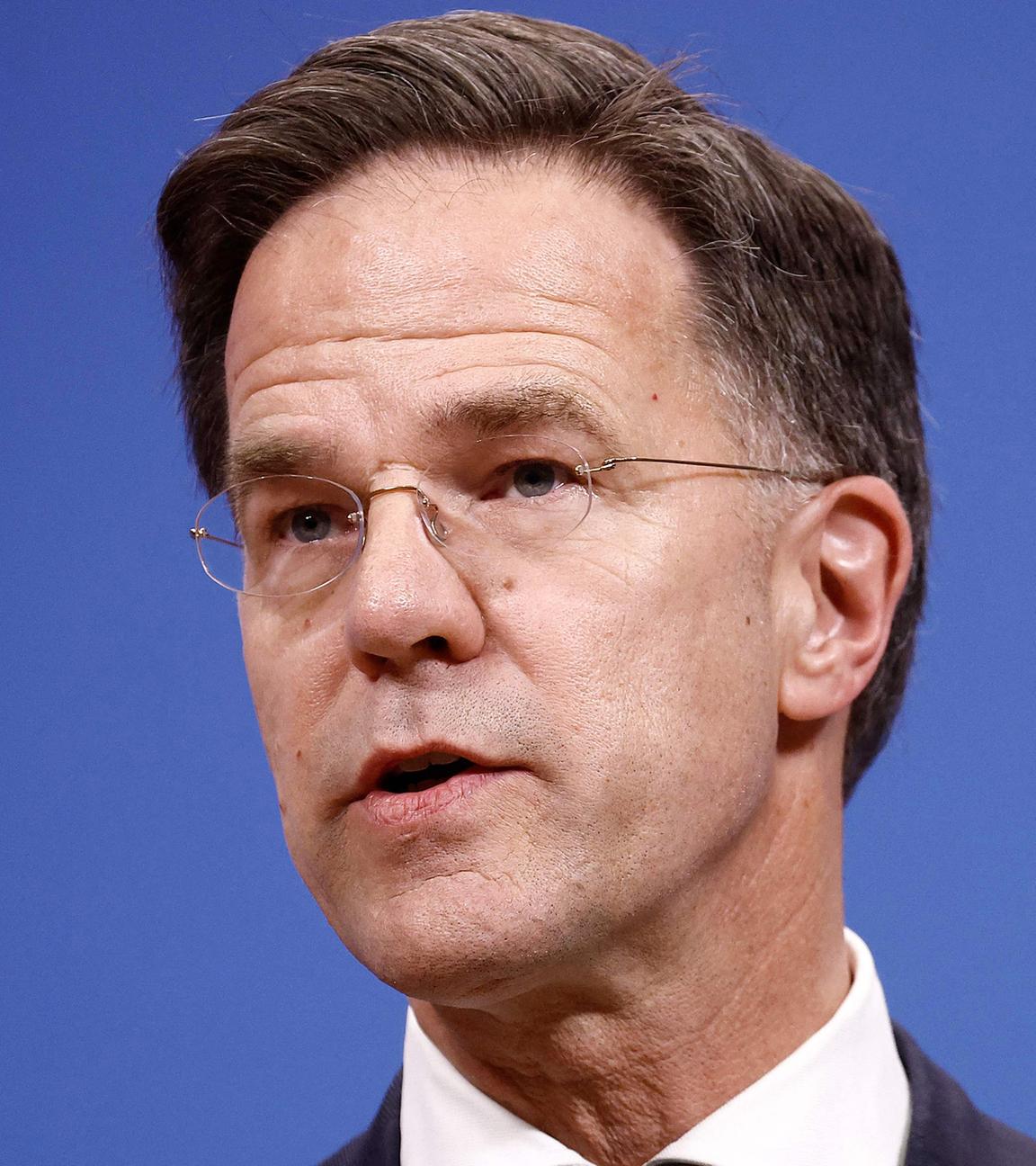 Wiederaufbaukonferenz trotz Krieg: Nothilfe für die Ukraine - ZDFheute