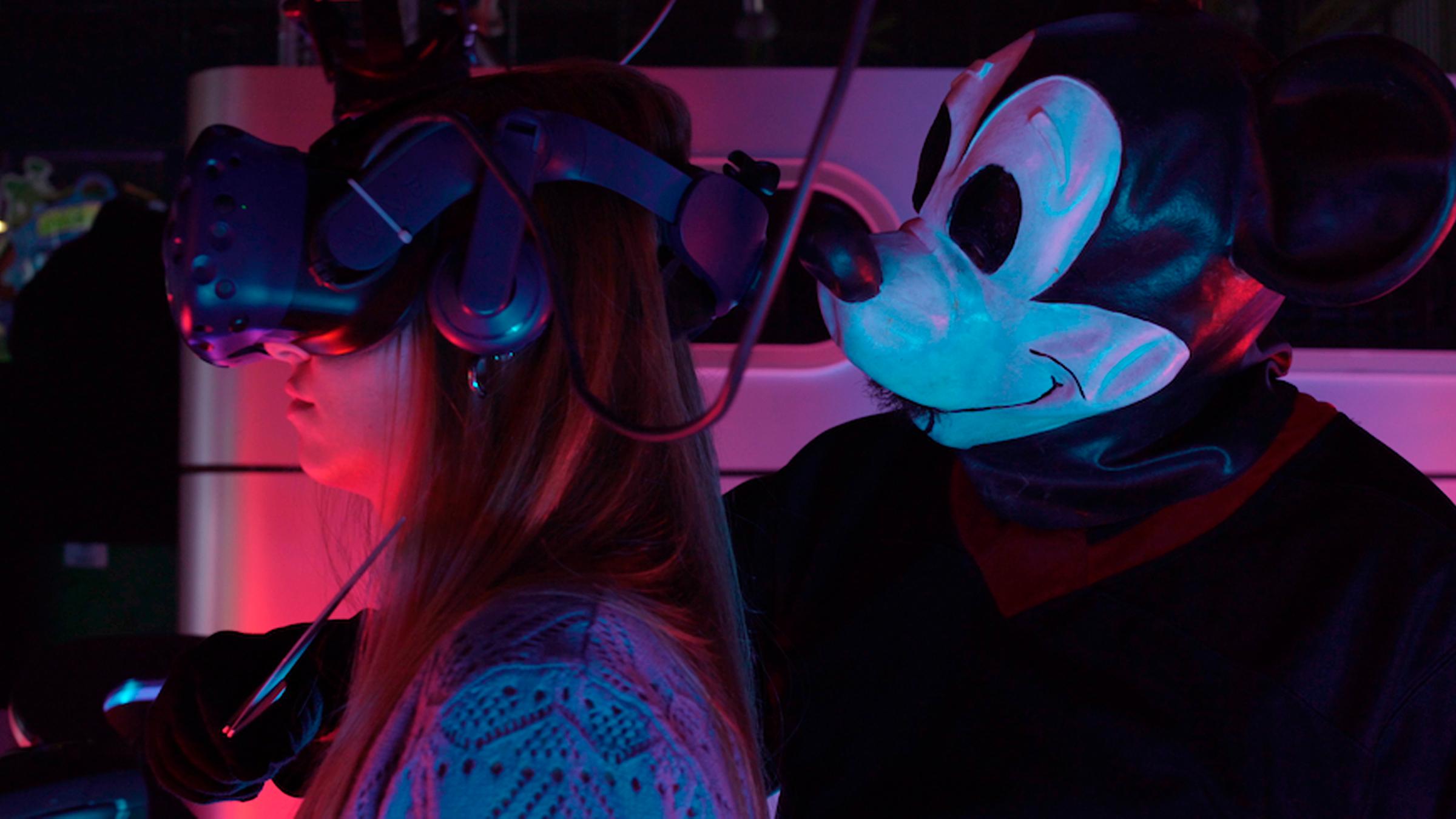 Copyright abgelaufen: Neuer Horrorfilm mit Micky Maus - ZDFheute