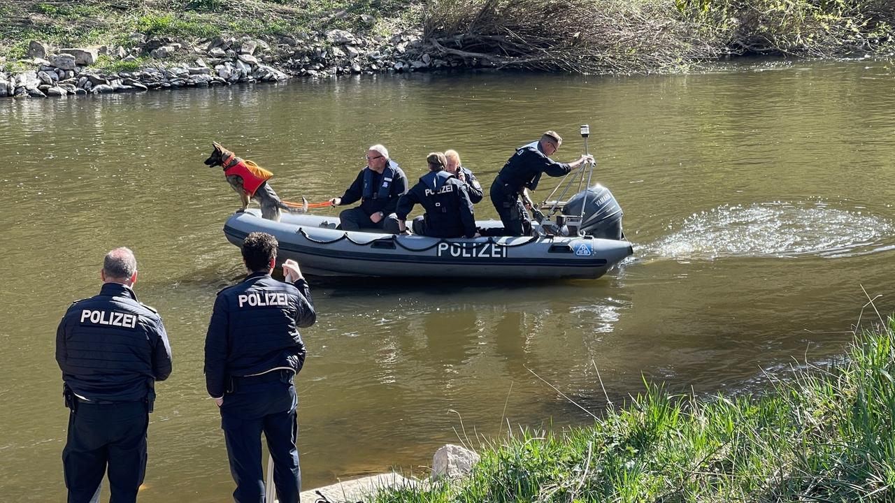 Polizei in Weilburg birgt totes Kind aus der Lahn - ZDFheute