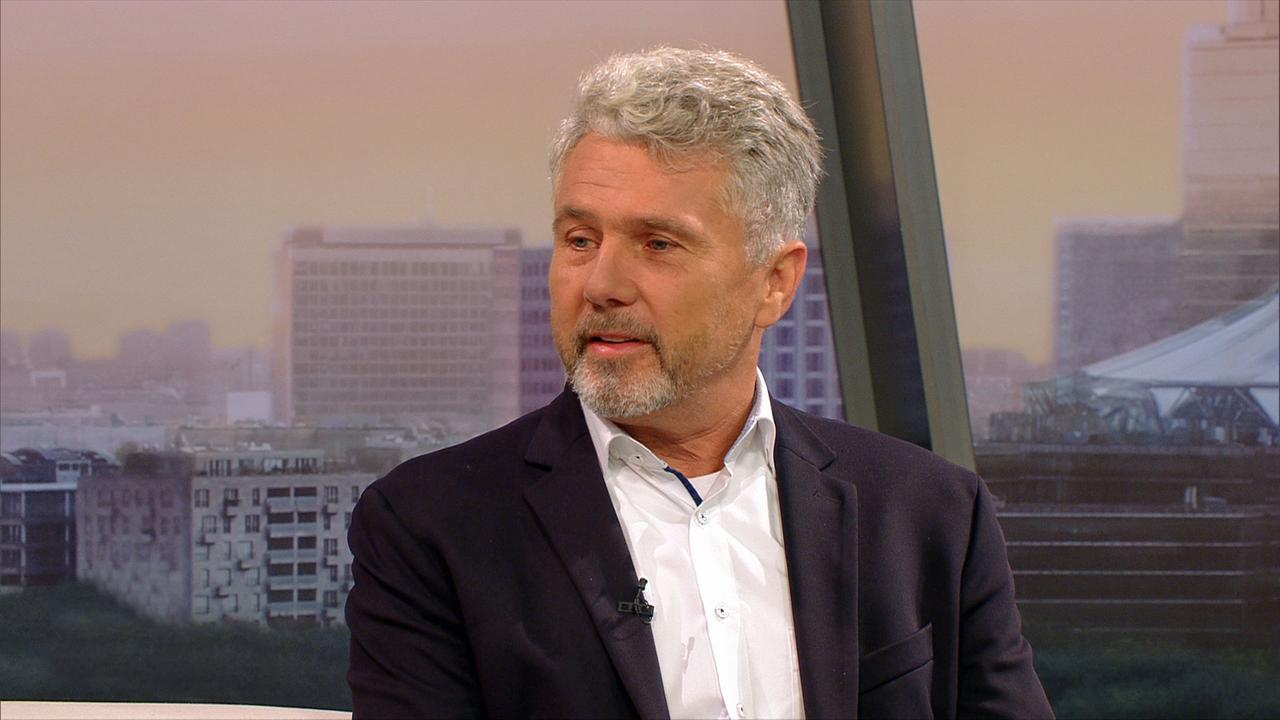 Presseschau mit Erik Kirschbaum - ZDFheute