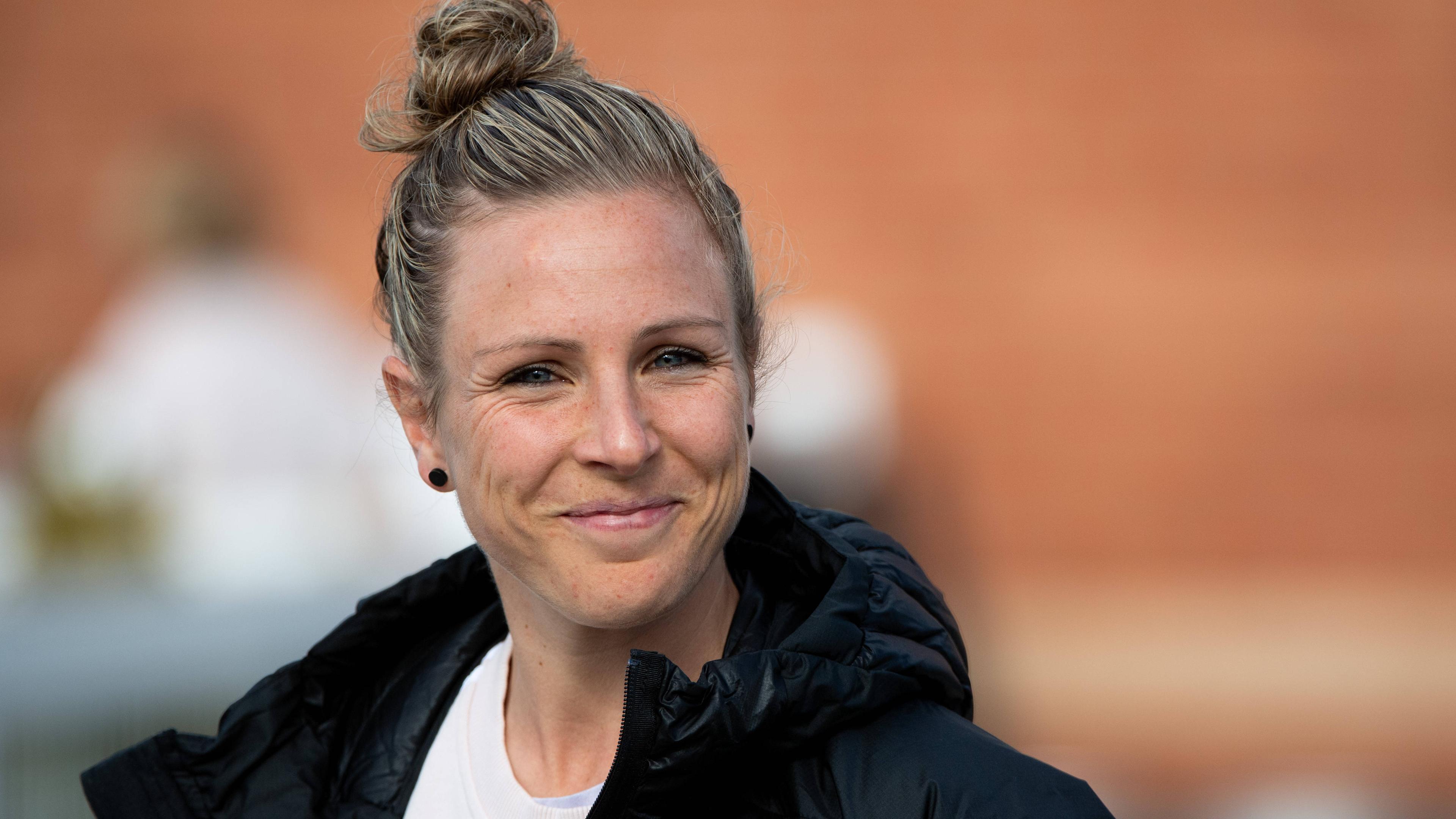 DFB stärkt Rechte von Müttern und Schwangeren - ZDFheute