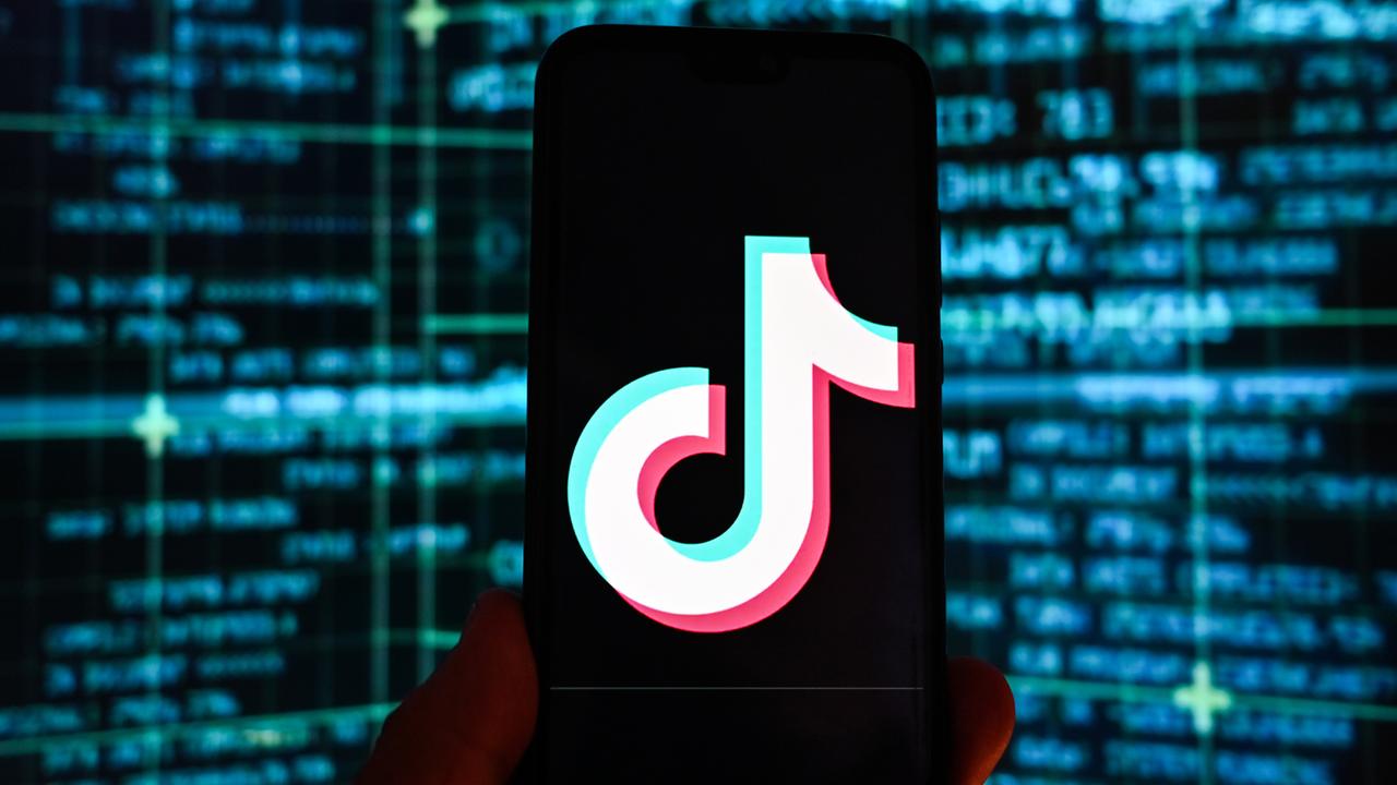 Mangelnder Jugendschutz: EU droht Tiktok mit Verbot - ZDFheute