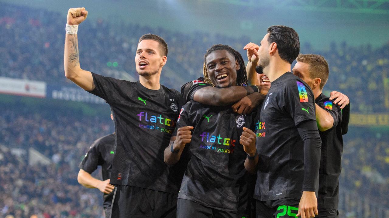 Gladbach düpiert schwache Dortmunder | Bundesliga - Highlights ...