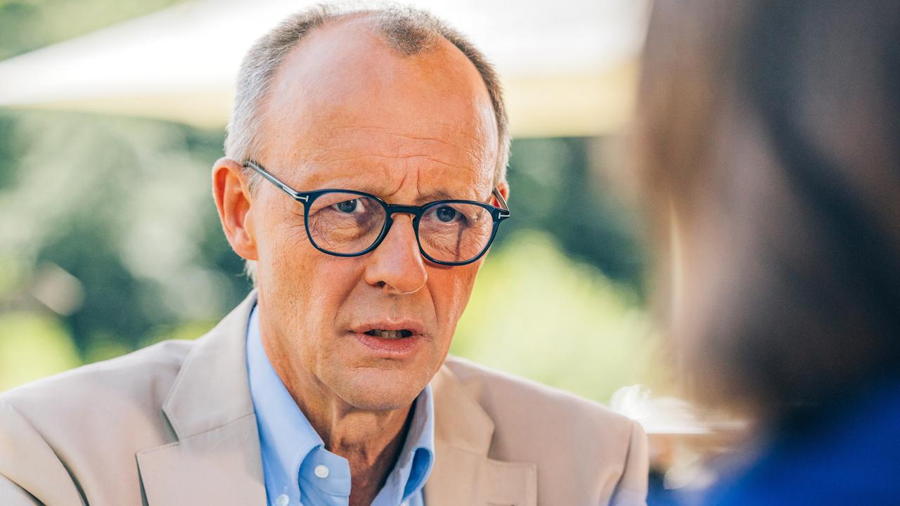ZDF-Sommerinterview mit Friedrich Merz - ZDFheute
